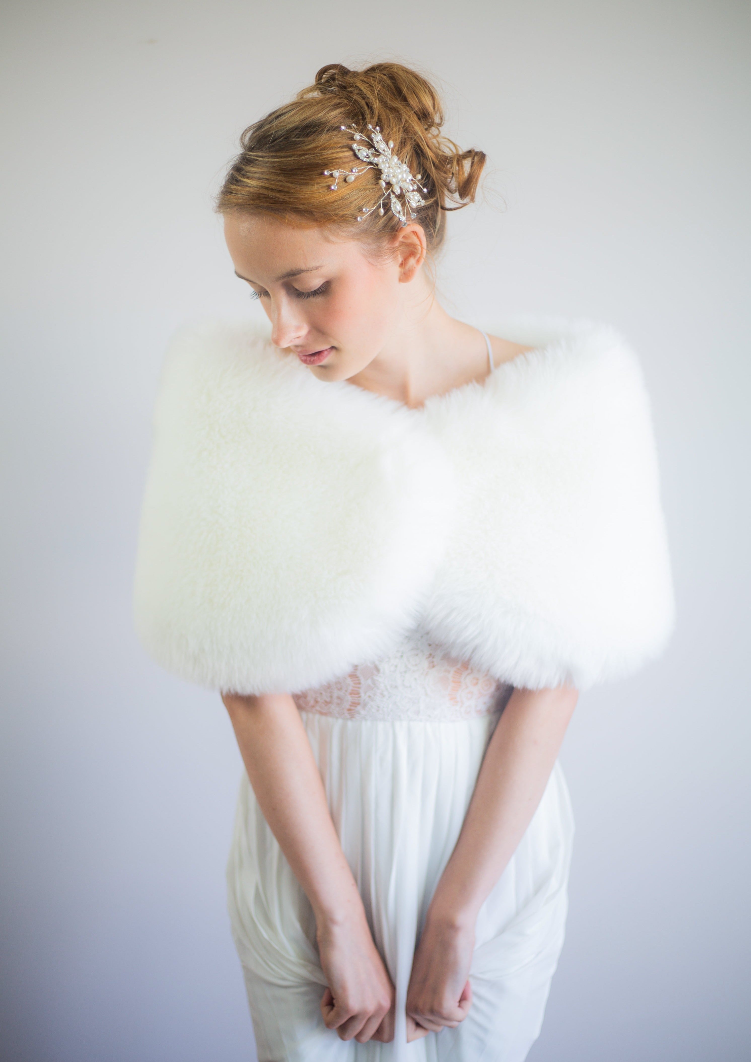 Ivory / White Fur Wrap (Serena Wht01) – Sissily Designs