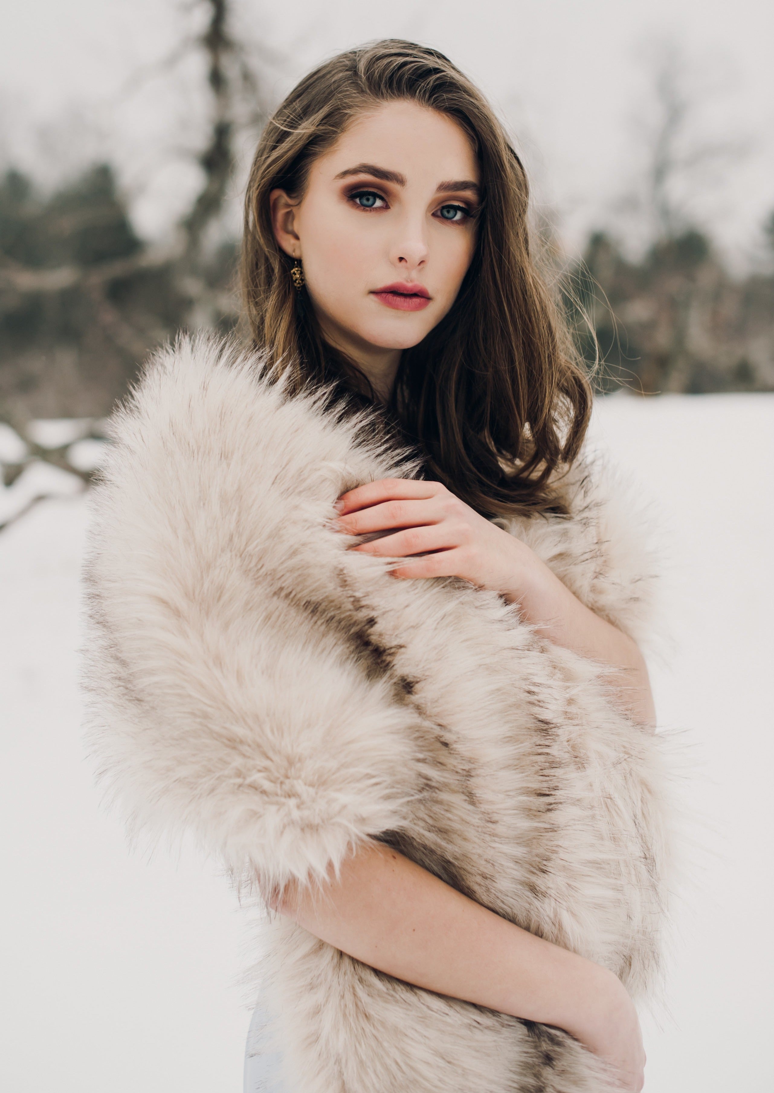 Blush with Black Tips Bridal Faux Fur Shawl (Lilian Blu02) – Sissily ...