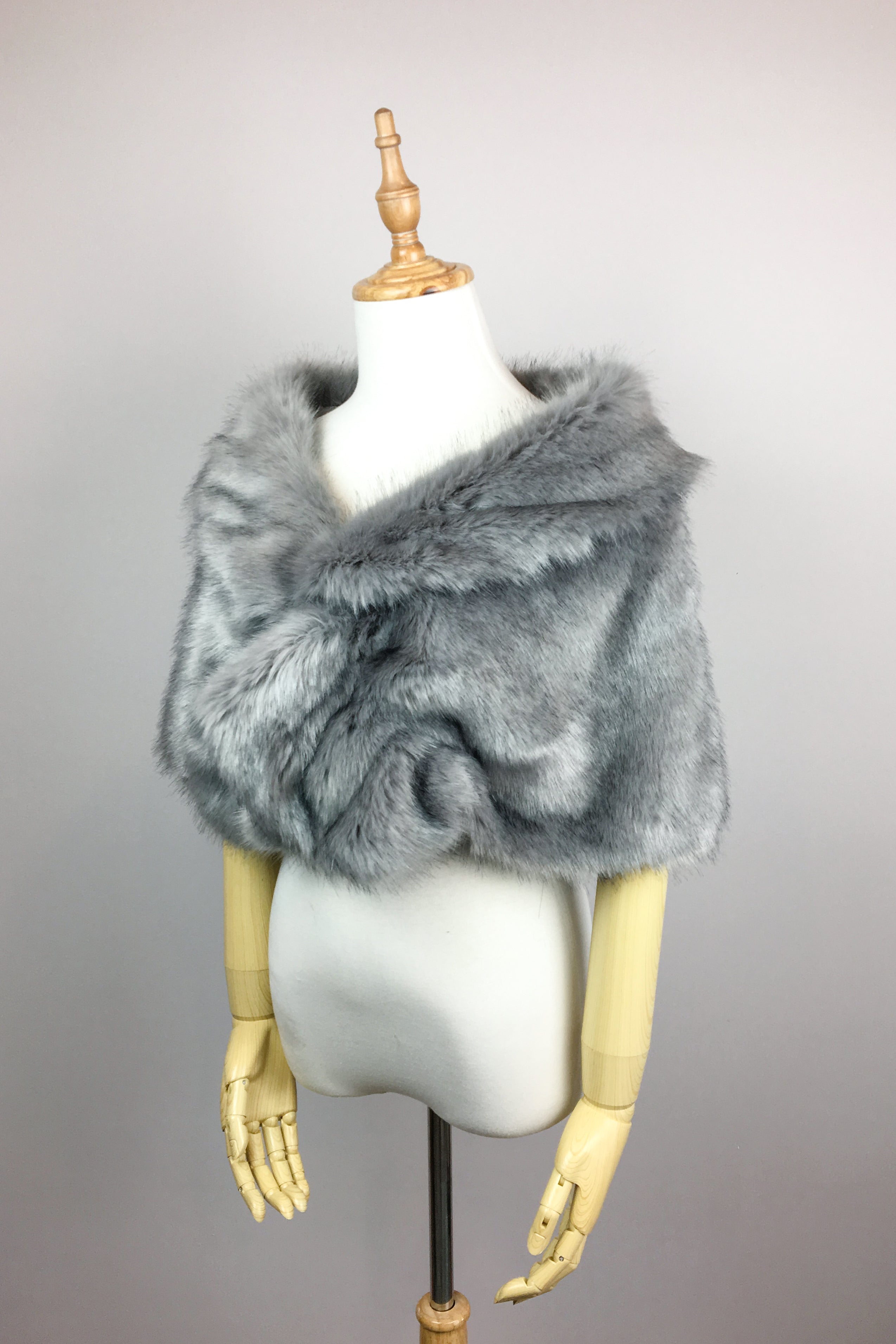 Gray Fur Wrap (Blair Gry04) – Sissily Designs