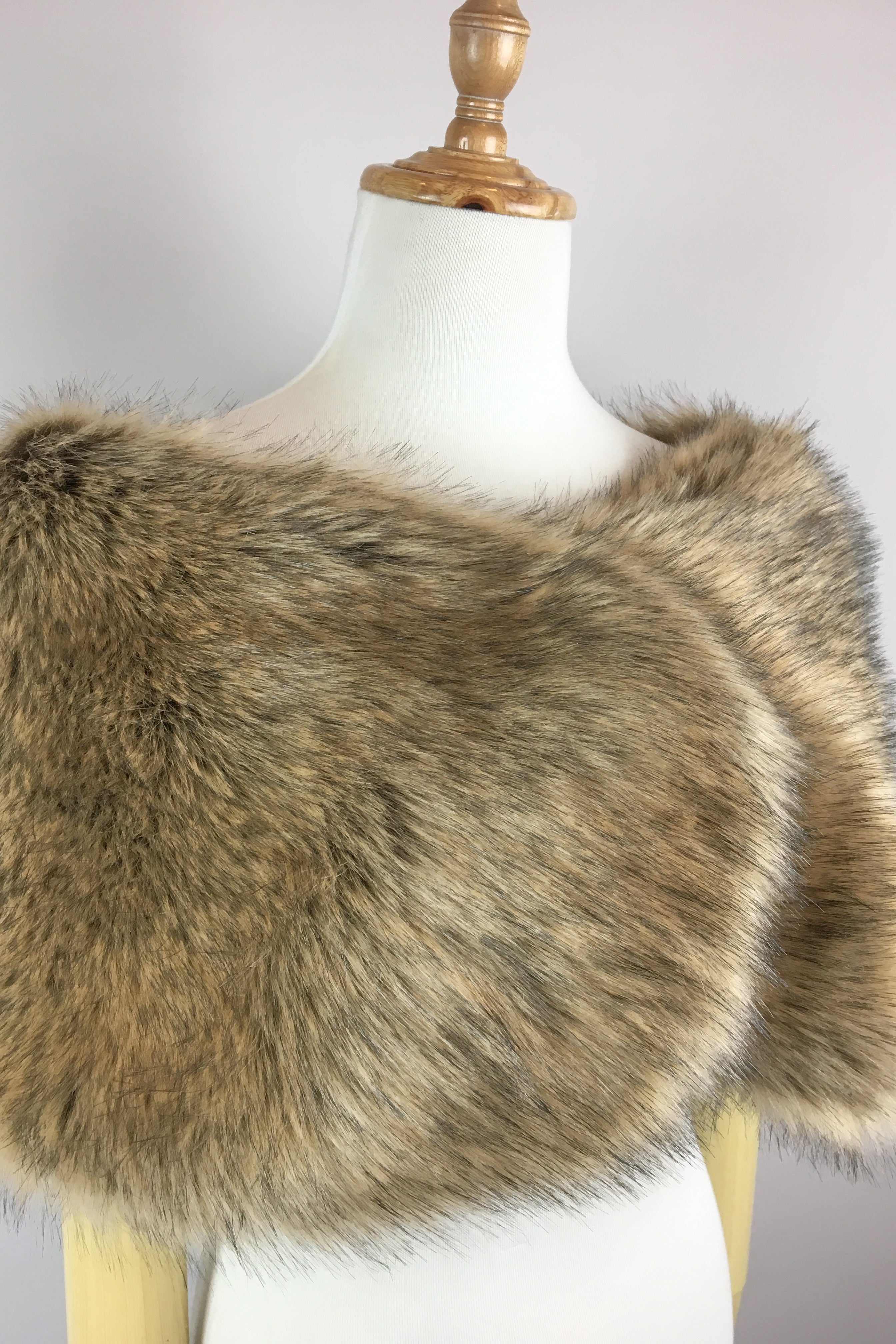 Brown Fur Wrap (Serena Brw03) – Sissily Designs