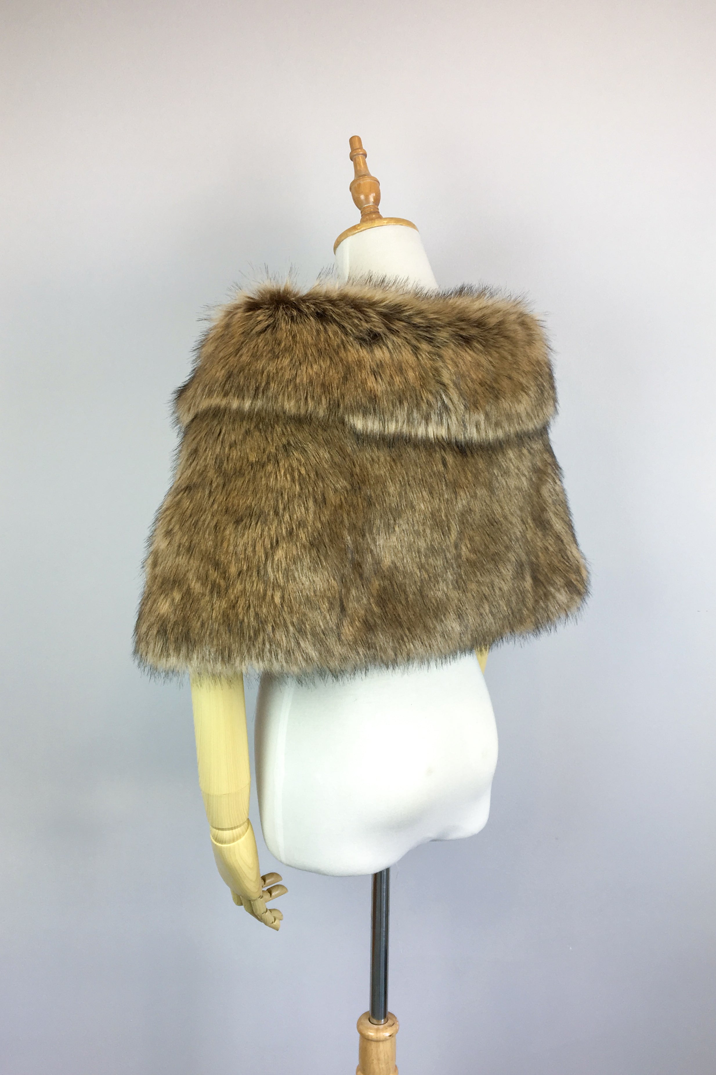 Brown Fur Wrap (Blair Brw03) – Sissily Designs