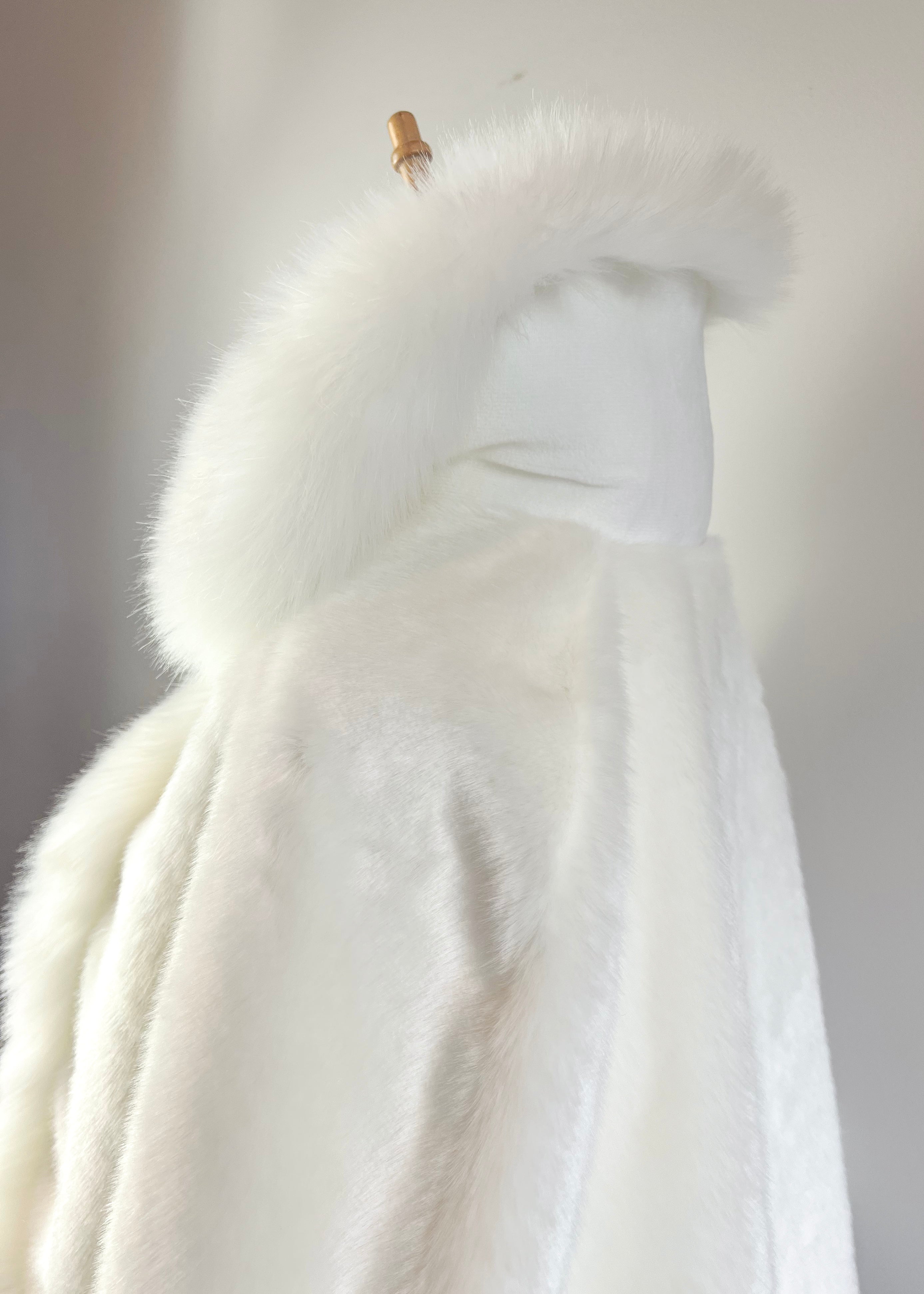 Ivory White Fur Cape (Juliet Wht01) – Sissily Designs