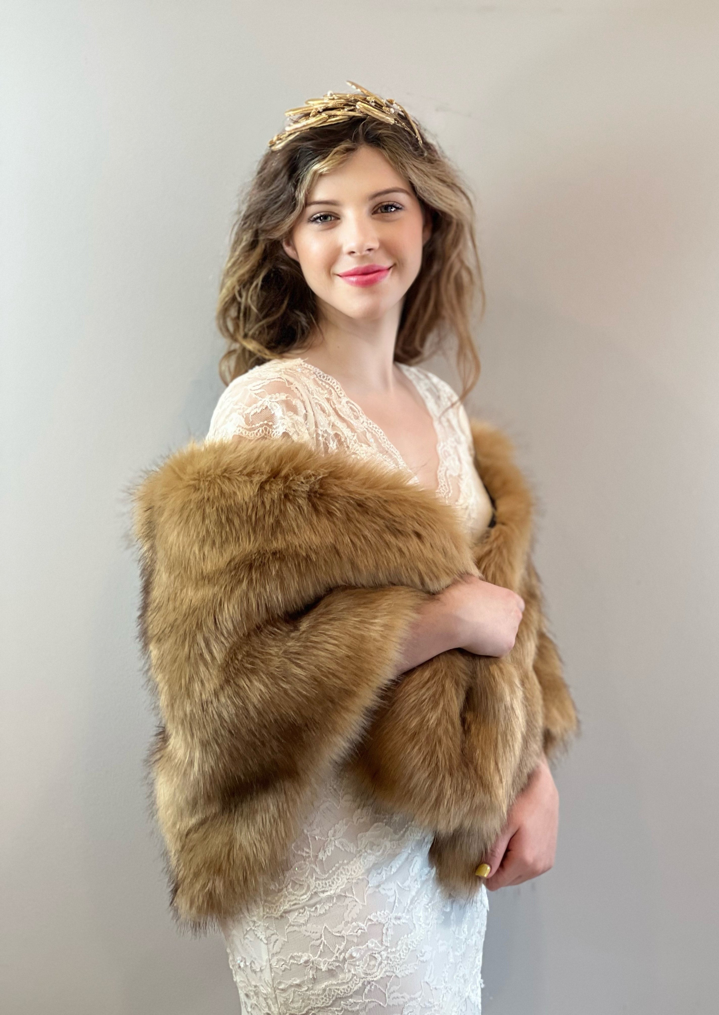 Honey Brown Faux Fur Shawl (Butterfly LBrw03) – Sissily Designs