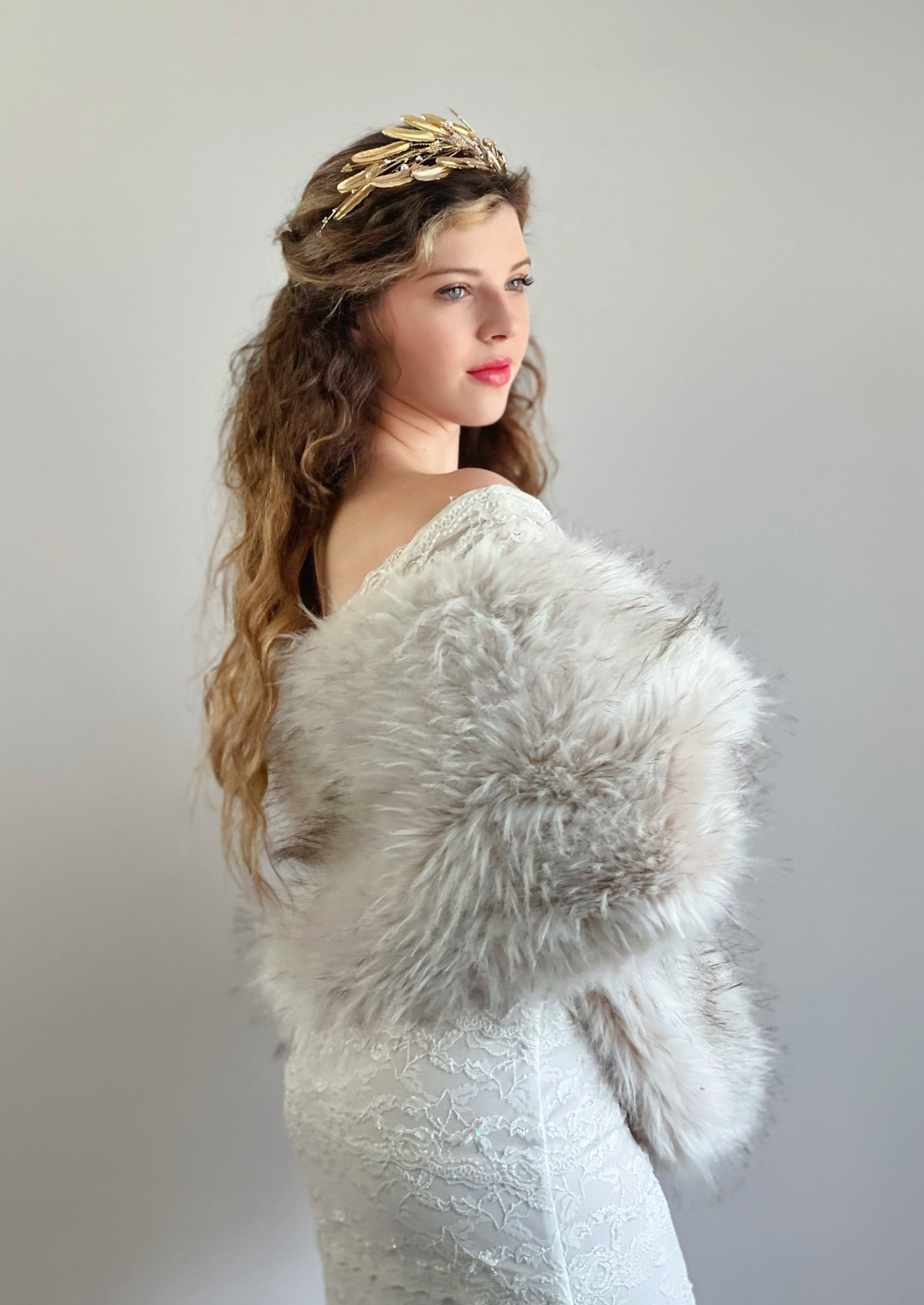 Blush with Black Tips Faux Fur Shawl (Lilian Blu02) – Sissily Designs